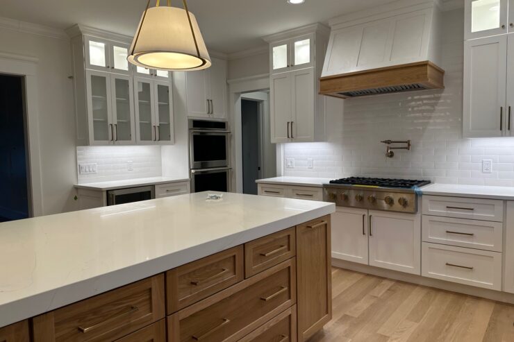 Calacatta Romano Quartz – Natural Companies Marble & Granite